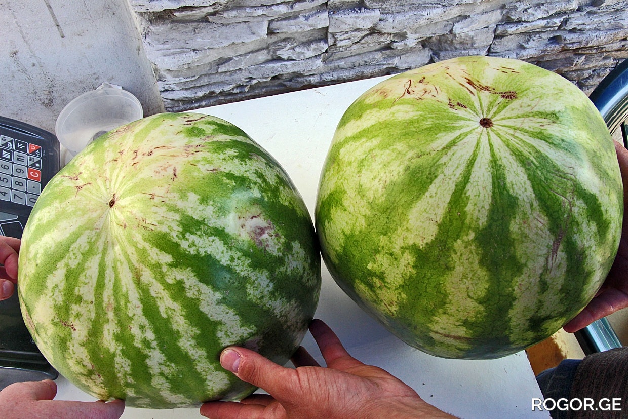 როგორ ავარჩიო საზამთრო? - 3 მარტივი ხრიკი და გაჭრის გარეშე მიხვდებით ...